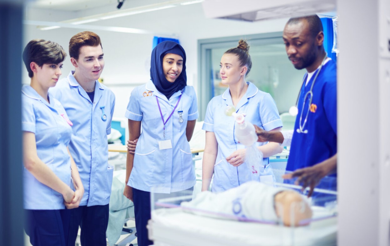 🏥 NHS / Retired NHS – Blue Light Card UK